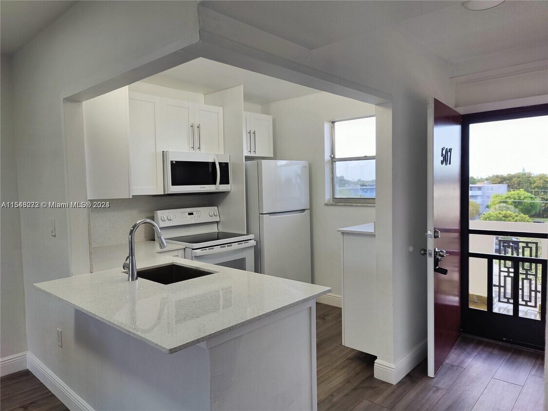 1700 NE 191st St Unit 507, Miami, FL 33179 - Condo for Rent in Miami, FL | Apartments.com