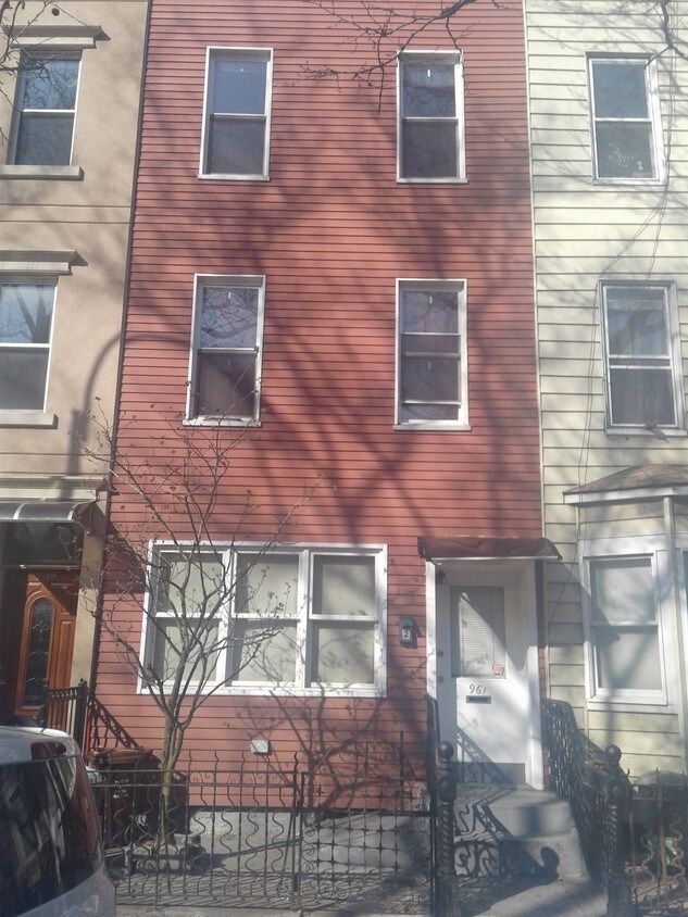 961 Lorimer St, Brooklyn, NY 11222 - 961 Lorimer St Brooklyn, NY 11222 ...