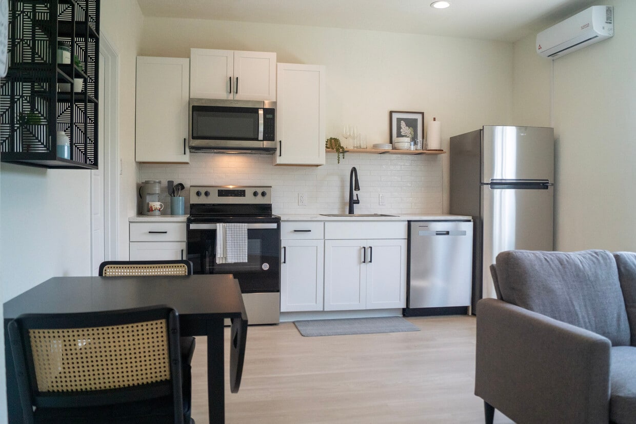 631 Muscari, San Antonio, TX 78245 - 631 Muscari San Antonio, TX 78245 ...