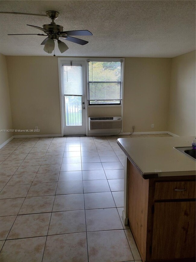 2701 Riverside Dr Unit 312-B, Coral Springs, FL 33065 - Condo for Rent ...