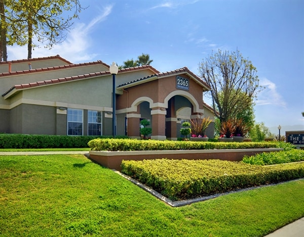 The Hills of Corona - Apartments in Corona, CA | Westside Rentals