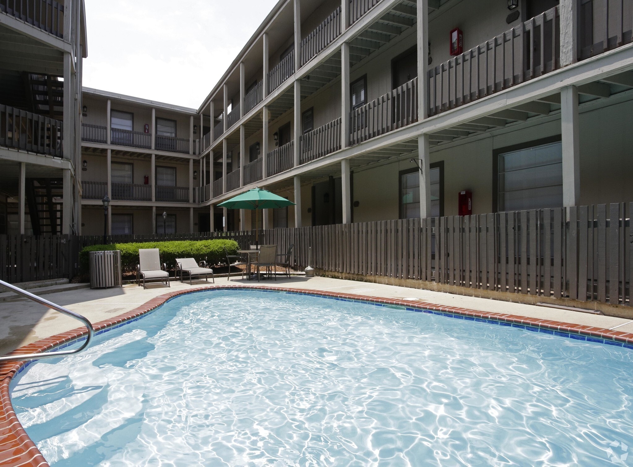 Covington Square Apartments - 4828 Zenith St Metairie, LA 70001 ...