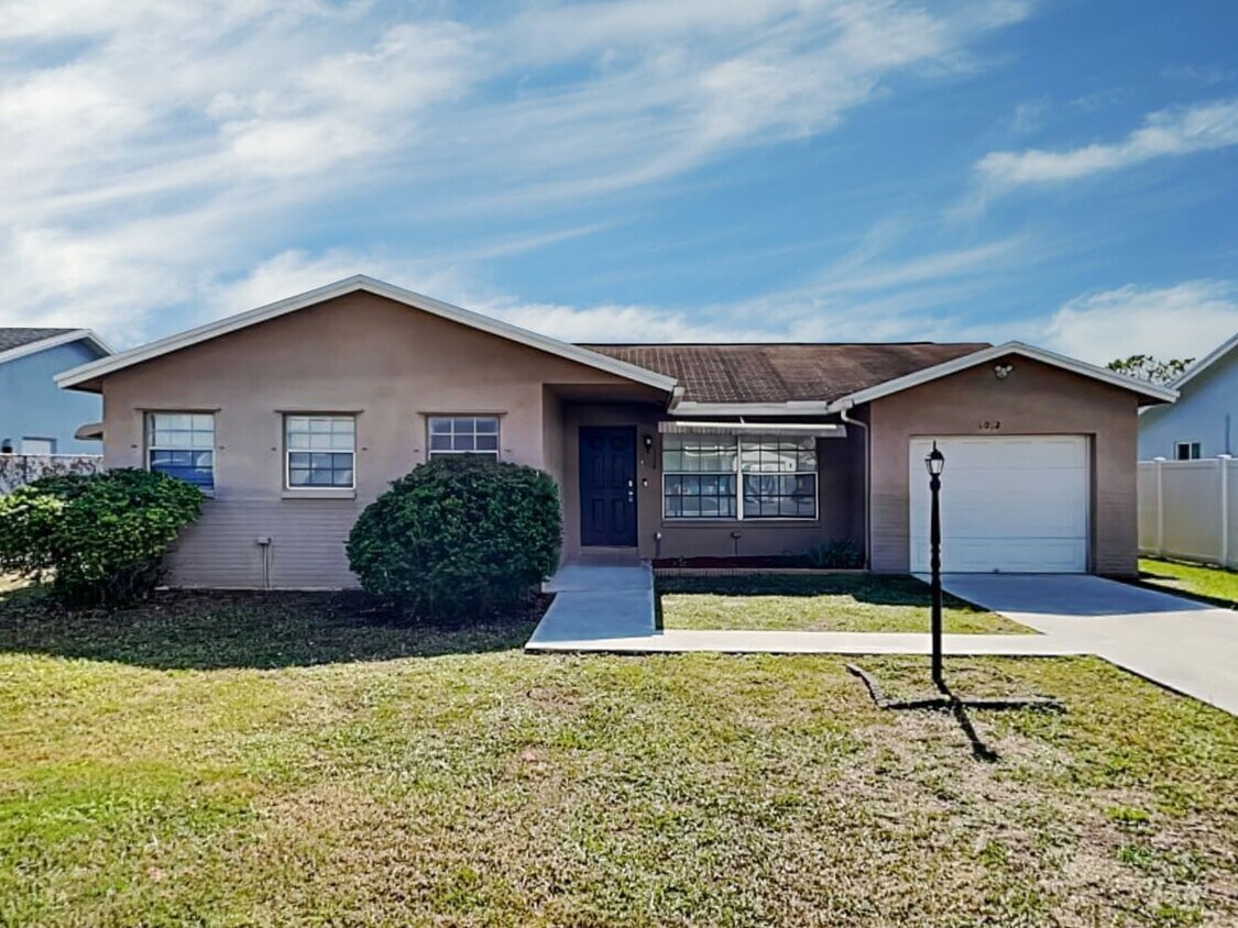 9052 SW 7th St, Boca Raton, FL 33433 | Apartments.com