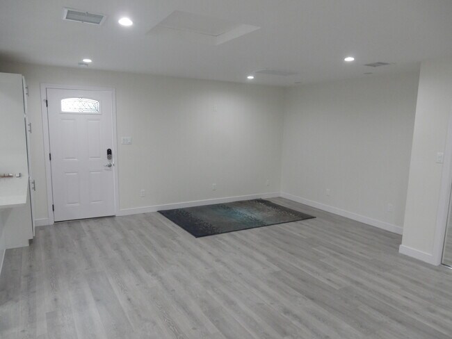12424 Sarah St, Studio City, CA 91604 - House for Rent in Studio City ...