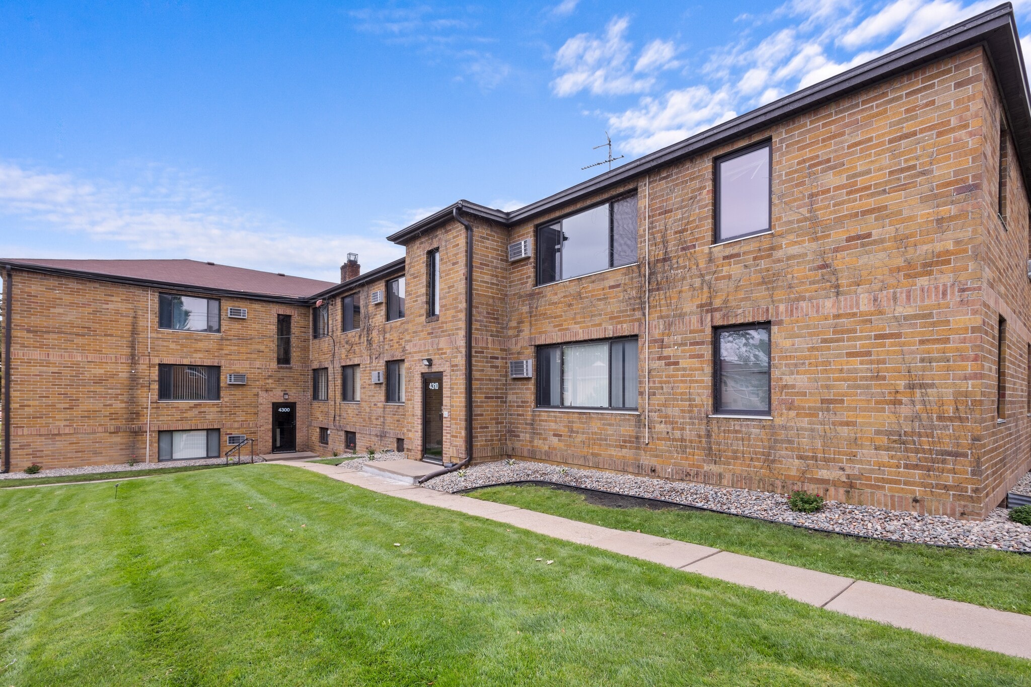 Park Point Properties - 4301-4325 Minnetonka Blvd Saint Louis Park, MN ...