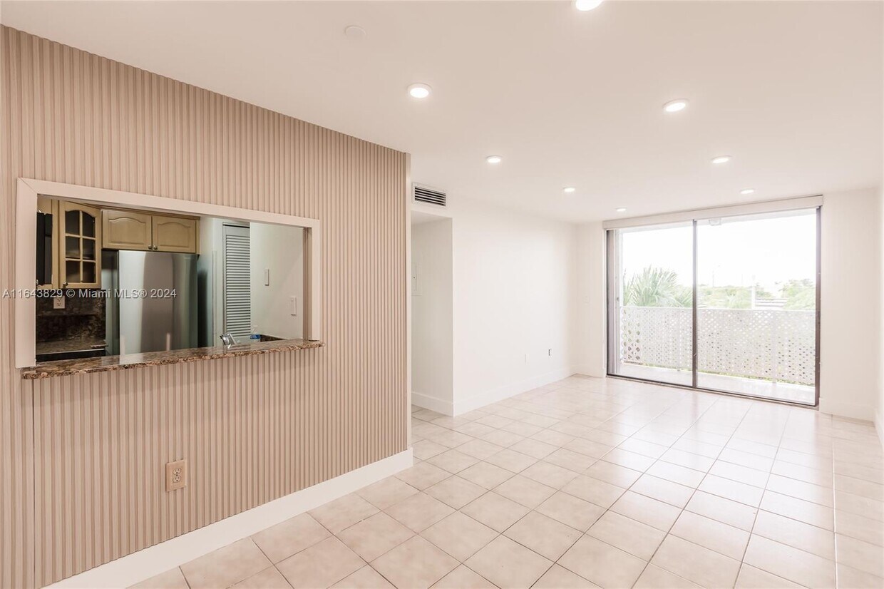 8185 NW 7th St Unit 403, Miami, FL 33126 - Room for Rent in Miami, FL ...
