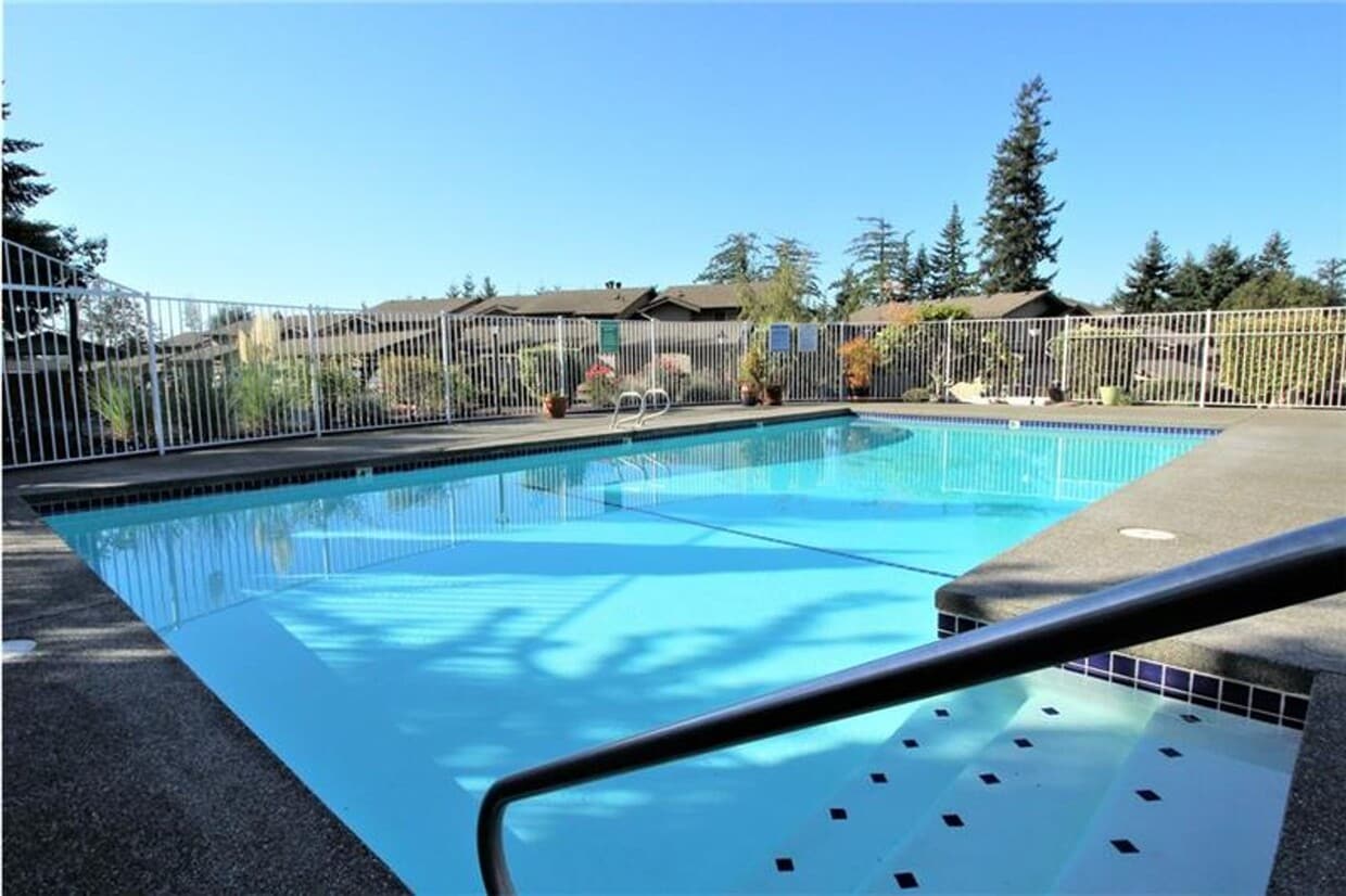 Crosspointe - 9902 Cranberry Ln Nw Silverdale, WA 98383 | Apartments.com