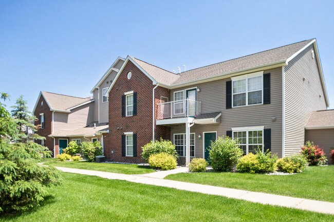 Hunters Ridge Apartments - East Lansing, MI | Apartments.com