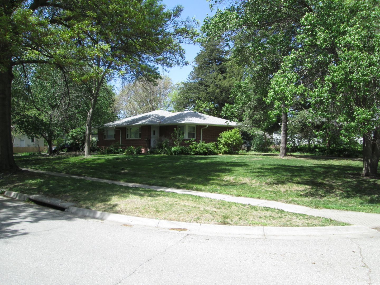 2838D-2842 D St Unit 2842 D. Street, Lincoln, NE 68510 - Room for Rent ...