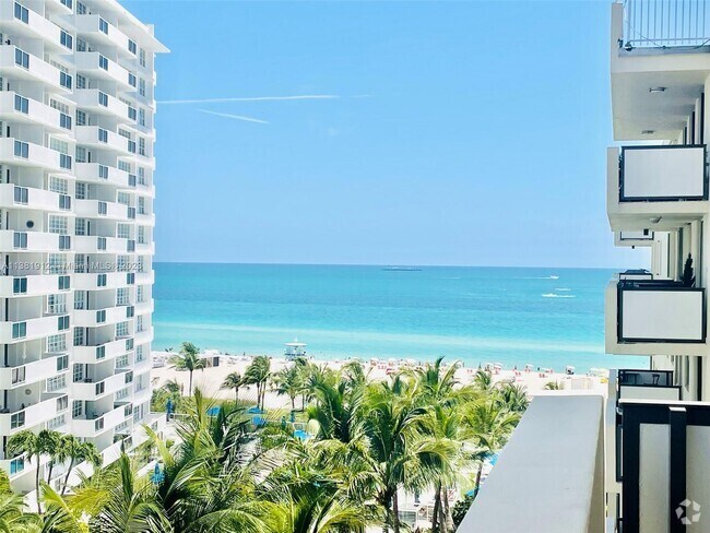 City Center Apartments for Rent with a Living Room - Miami Beach, FL - 4 Rentals | Apartments.com