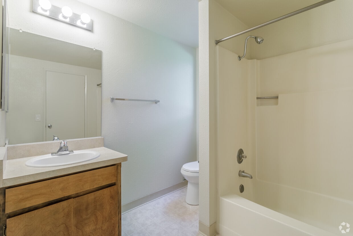 Westpark Plaza - 920 W 4th Ave Chico, CA 95926 | Apartments.com
