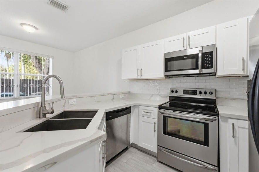 12594 Sw 122nd St, Miami, FL 33186 | Apartments.com