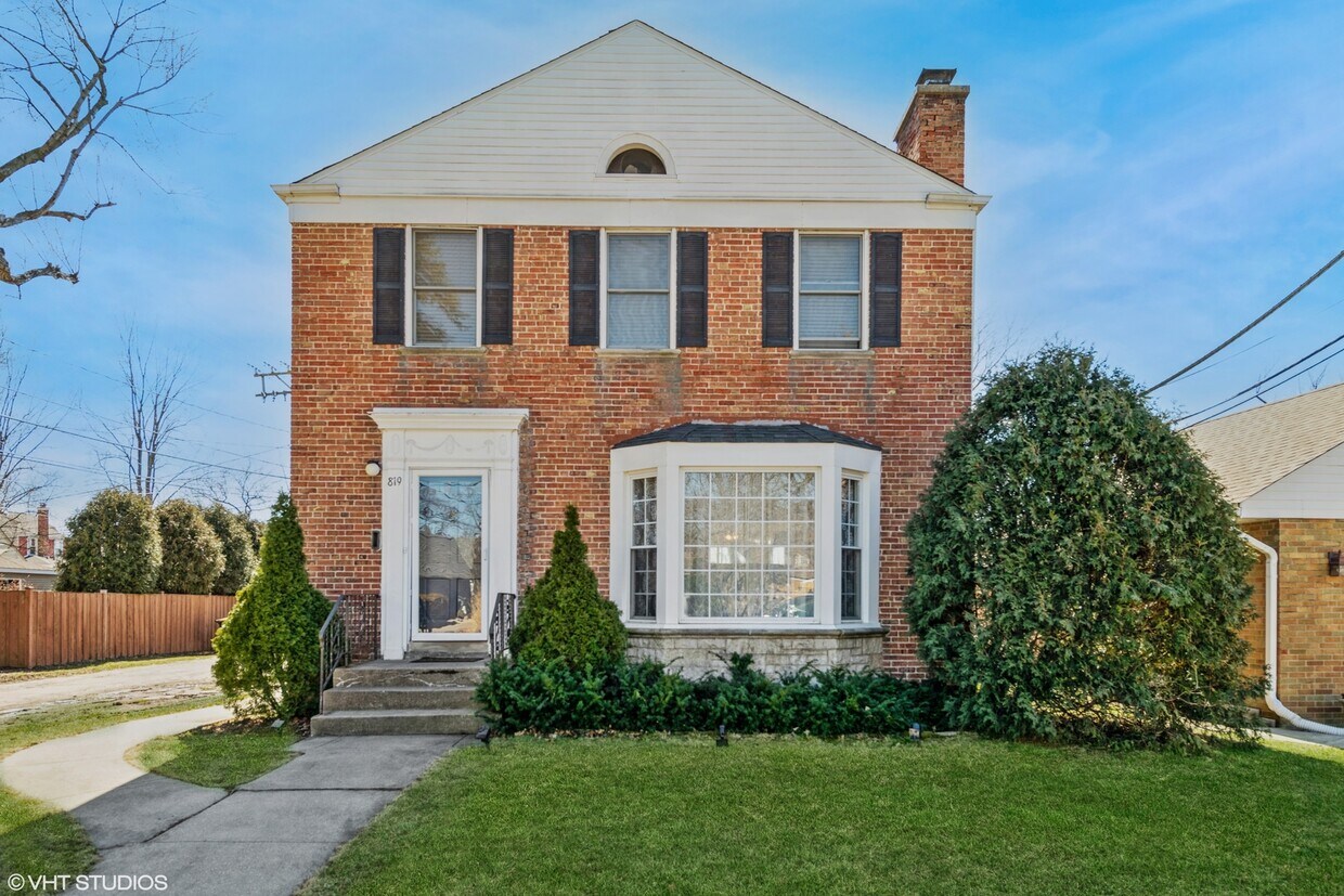 819 Albion Ave, Park Ridge, IL 60068 - House Rental in Park Ridge, IL ...