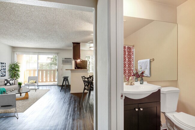 Villa La Paloma Apartments - Reseda, CA | Apartments.com