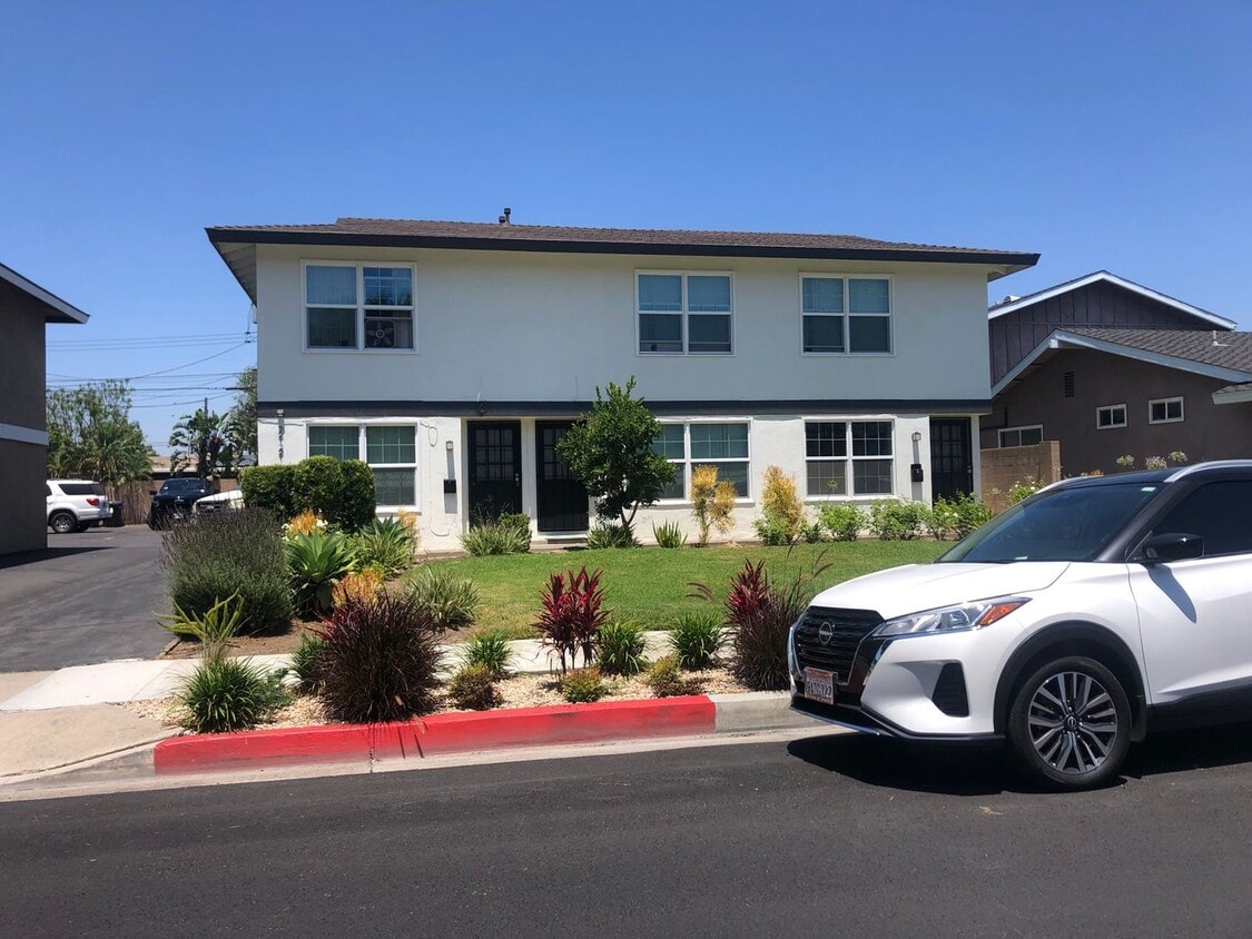 2121 W Palmyra Ave Unit B, Orange, CA 92868 - Room for Rent in Orange ...