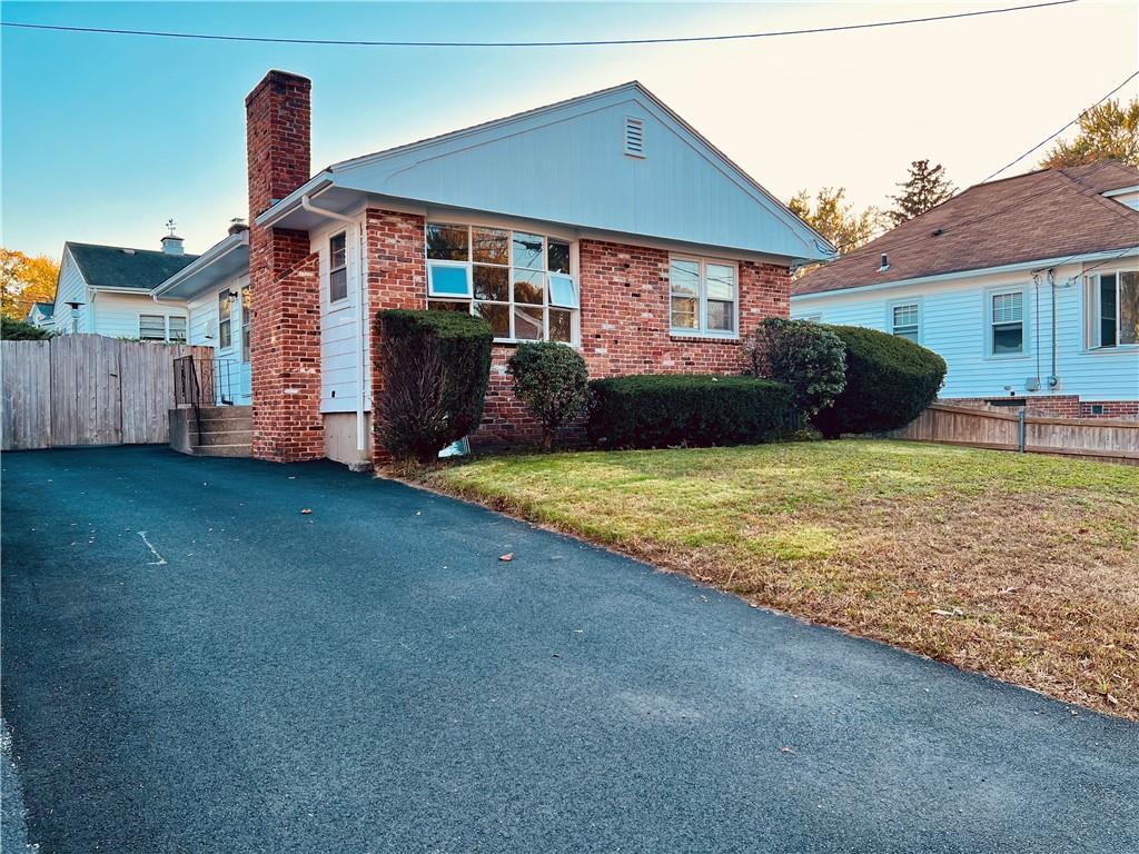 14 Madison St, Warwick, RI 02888 - House Rental in Warwick, RI ...