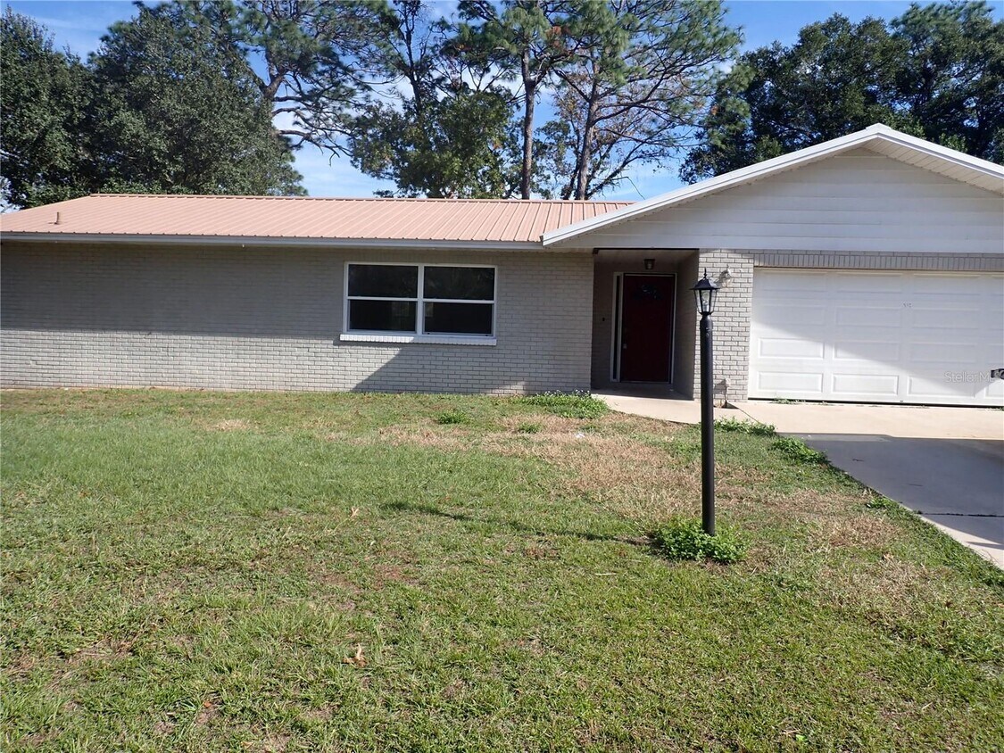 562 Silver Cse Loop, Ocala, FL 34472 - House Rental in Ocala, FL | Apartments.com