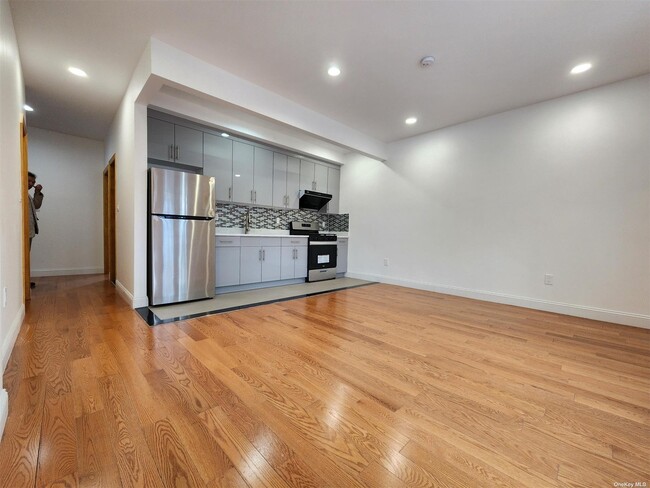 45-27 215th St Unit 2, Queens, NY 11361 - Room for Rent in Queens, NY ...