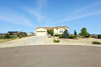 The Estates at Meridian Ranch Apartments for Rent with a Swimming Pool ...