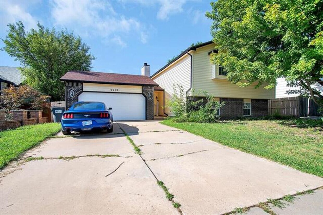 9913 E Bayley St, Wichita, KS 67207 - House Rental in Wichita, KS ...