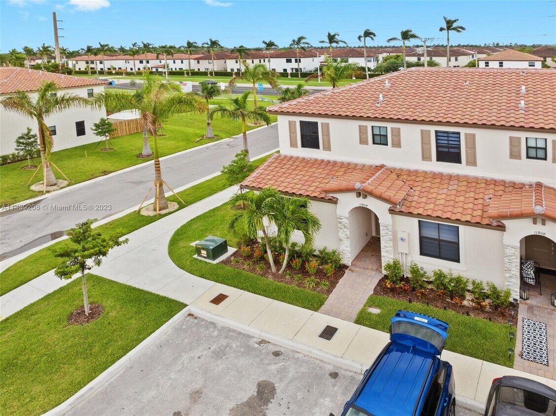 11804 SW 247th Ter Princeton, FL 33032 - Alquileres en Princeton, FL ...