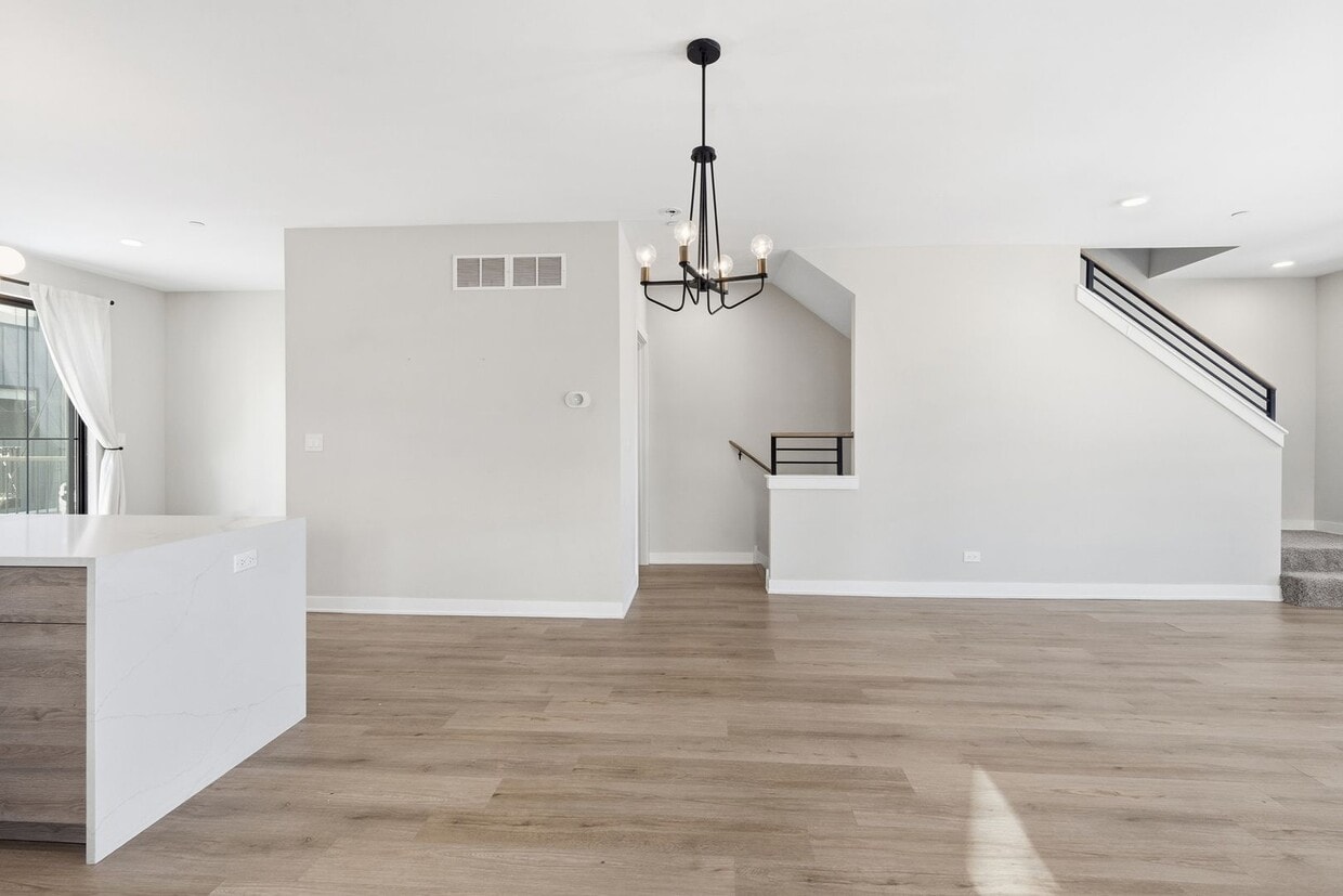 Bloom Street Townhomes - 425 Bloom St Highland Park, IL 60035 ...