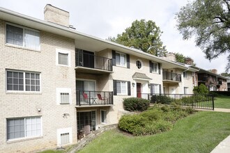 Fairfax Square Rentals - Fairfax, VA | Apartments.com