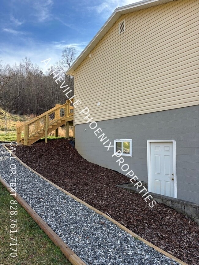 4083 New Leicester Hwy, Leicester, NC 28748 - House Rental in Leicester ...