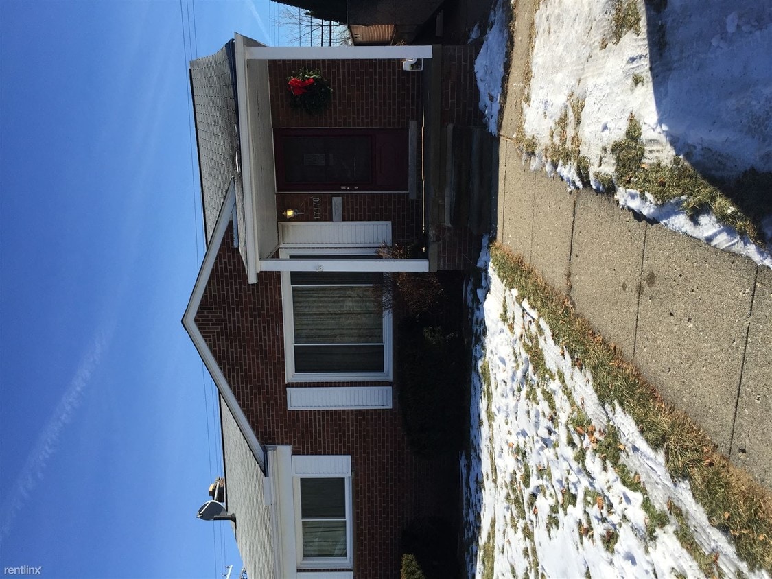 17170 Lennane, Redford Charter Township, MI 48240 - House Rental in ...