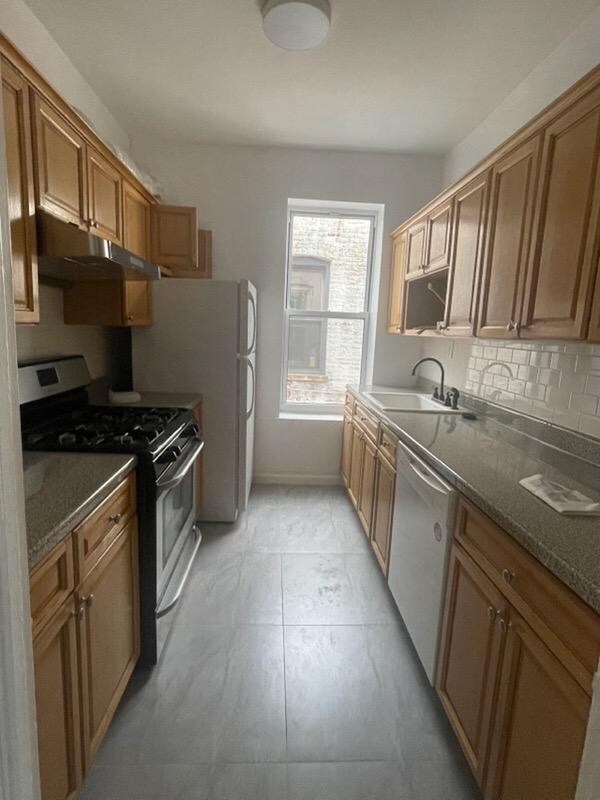 7116 Ridge Blvd, Brooklyn, NY 11209 | Apartments.com