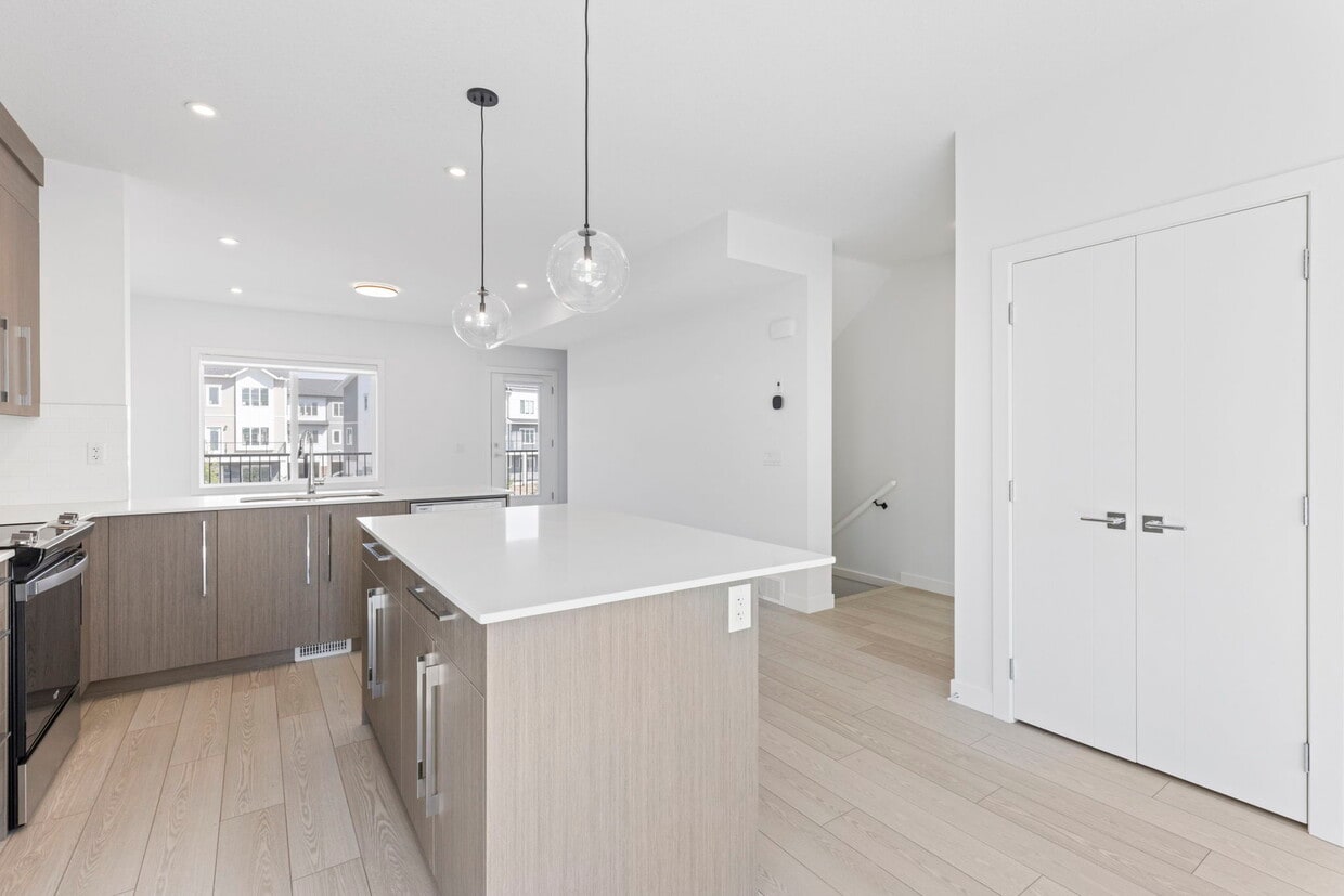 280 Chelsea Rd, Chestermere, AB T1X 2X9 - Maison de Ville à Louer à ...
