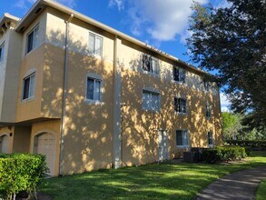 Park Central at Cypress Key Apartments under $500 - Royal Palm Beach ...