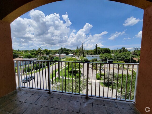 The Towers of Quayside Apartments for Rent with Wheelchair Access - Miami, FL - 43 Rentals ...