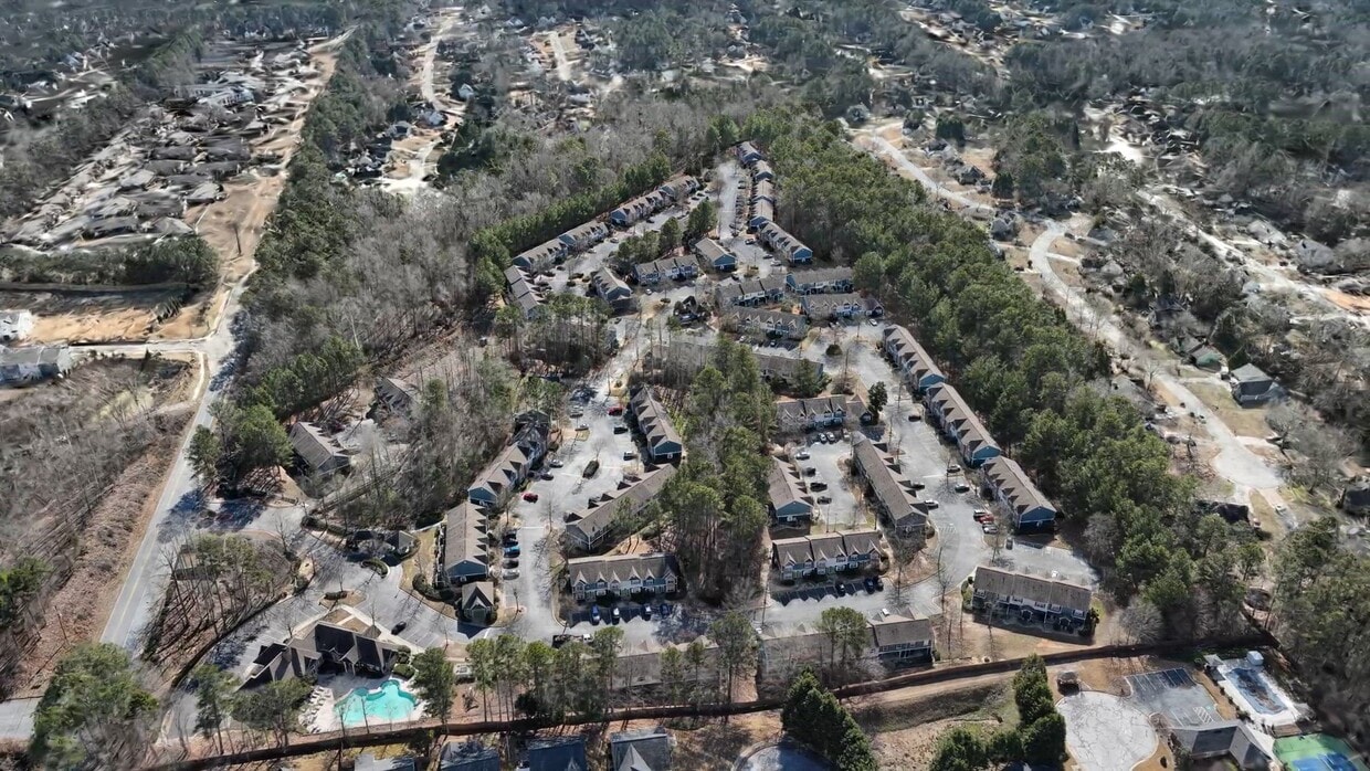 Alexander Crossing Apartments & Townhomes Townhomes for Rent ...