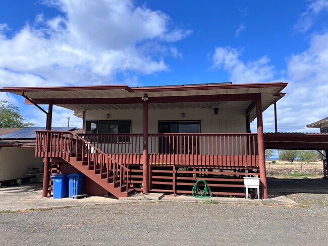 Apartments for Rent with Extra Storage in Maili HI