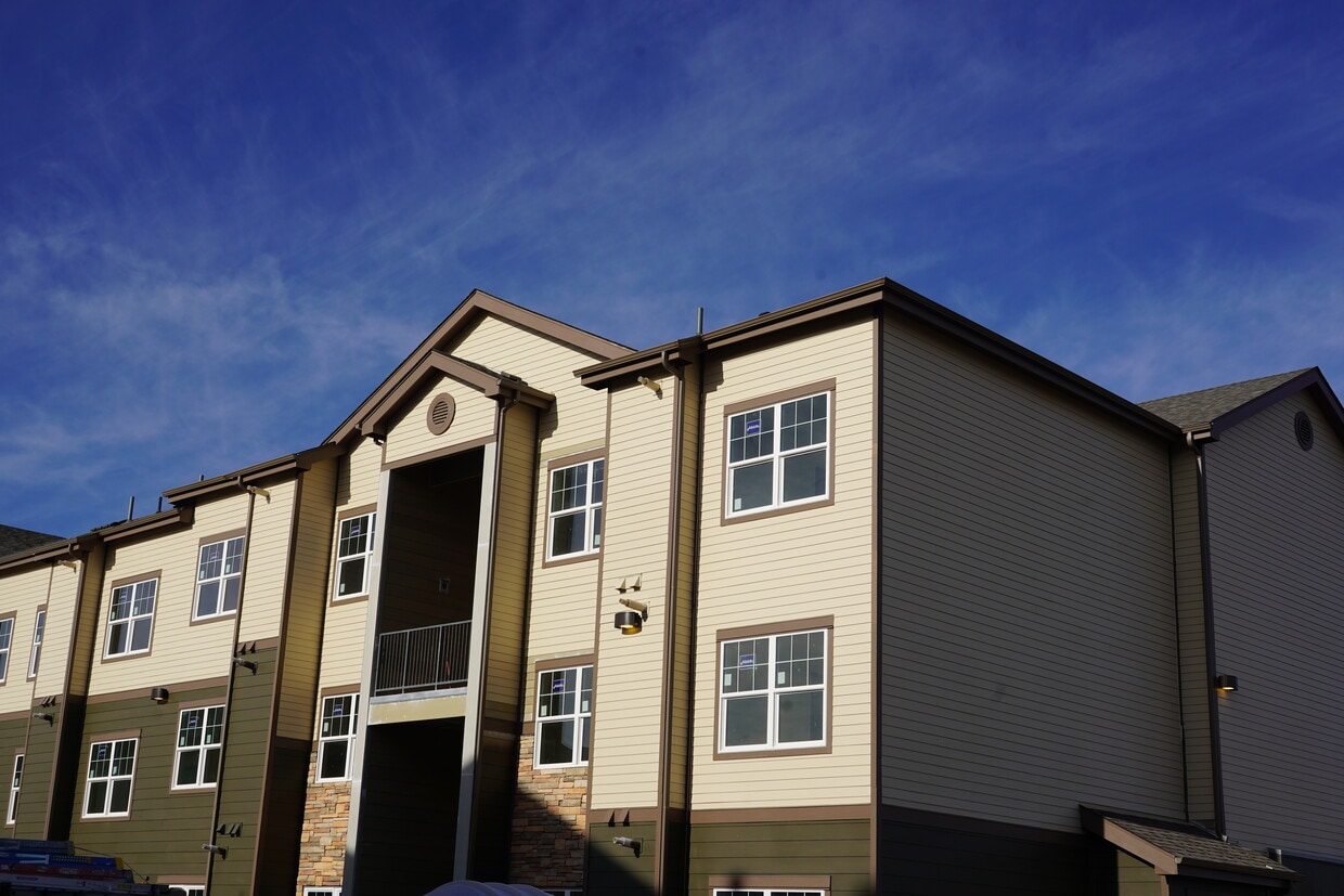 Bentley Commons - 2715 Bentley Pt Colorado Springs, CO 80910 ...