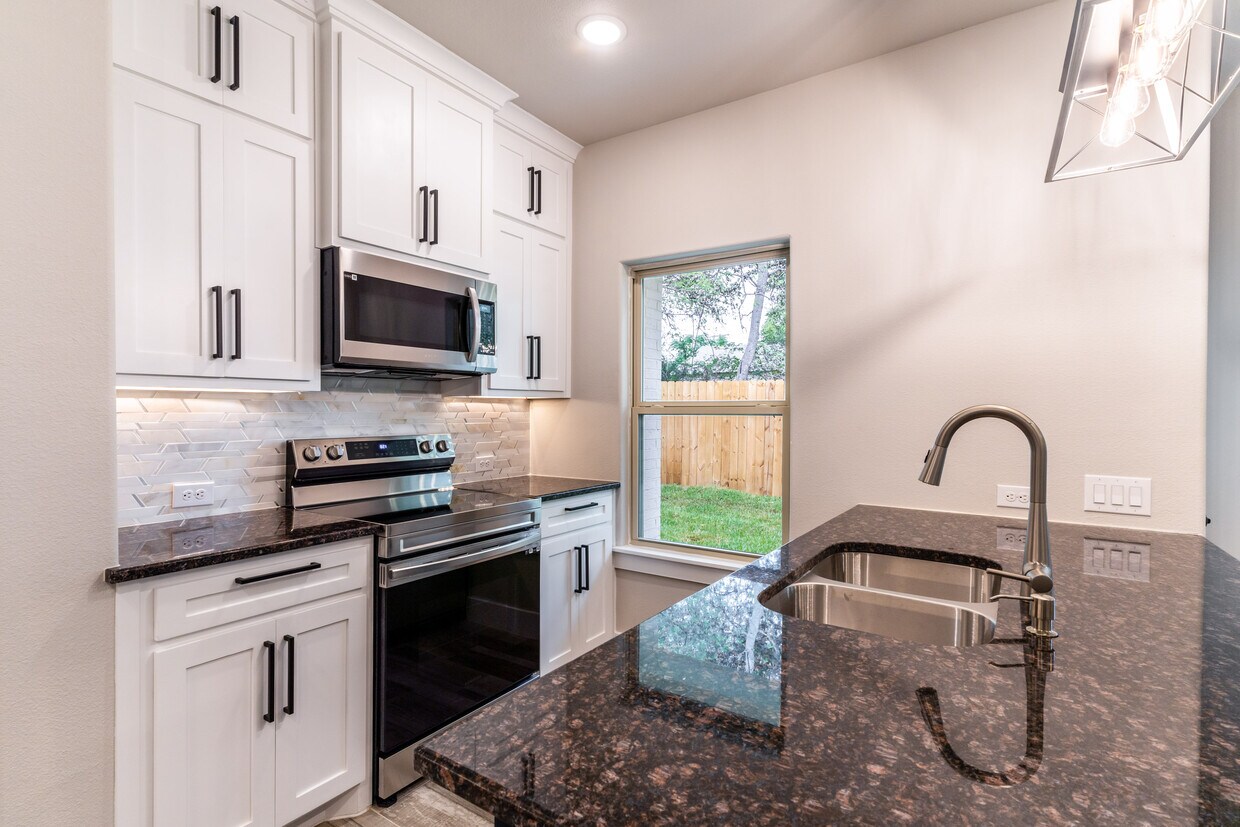 310 Ditto Ave, Arlington, TX 76010 - House Rental in Arlington, TX ...