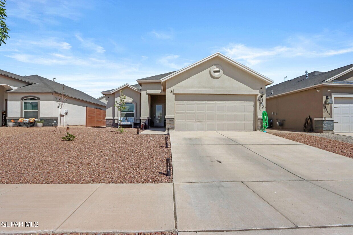 13841 Garforth Ave, Horizon City, TX 79928 - House Rental in Horizon ...