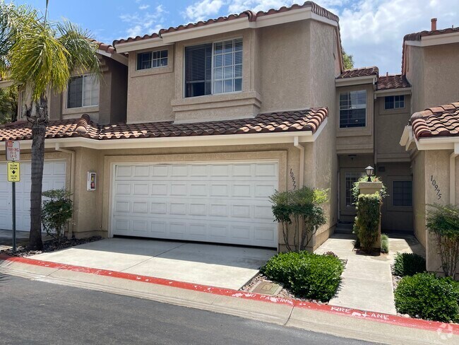Savannah Terrace Apartments for Rent with a Walk-In Closet - San Diego ...