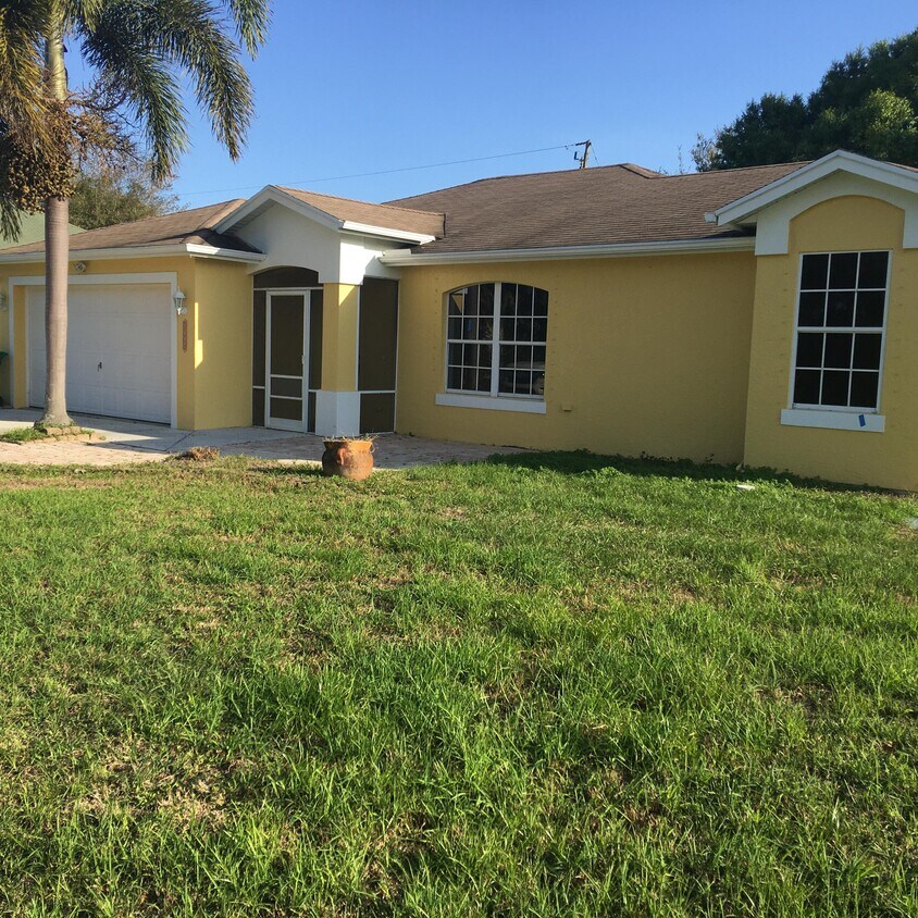 1692 SW Escobar Ln, Port Saint Lucie, FL 34953 - House Rental in Port ...
