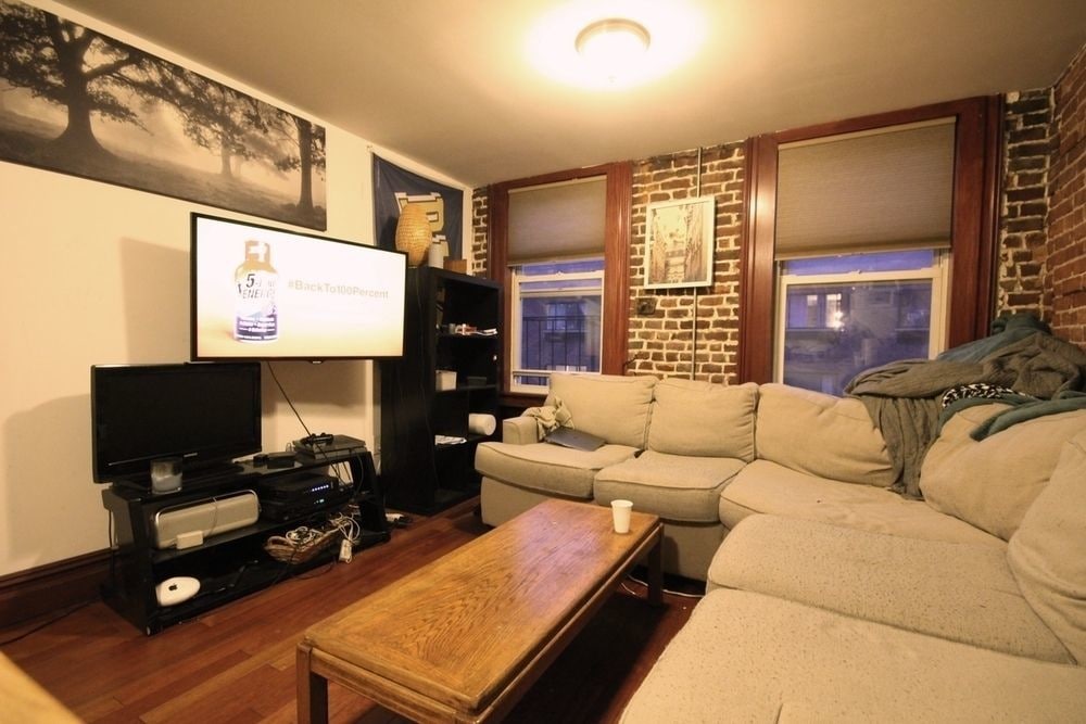 150 E 3rd St, New York, NY 10009 - 150 E 3rd St New York, NY 10009 ...