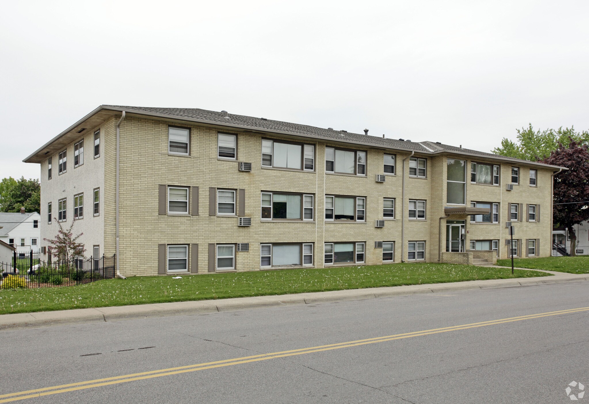 255 12th Ave S, South Saint Paul, MN 55075 - 255 12th Ave S South Saint ...