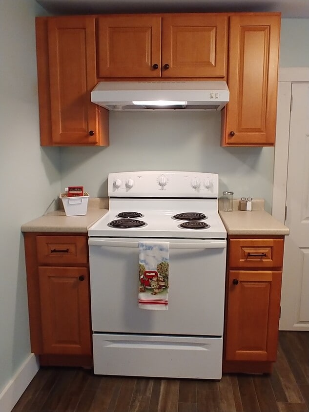 103 S Main St Unit Apartment 3, Saint Albans, VT 05478 - 103 S Main St ...
