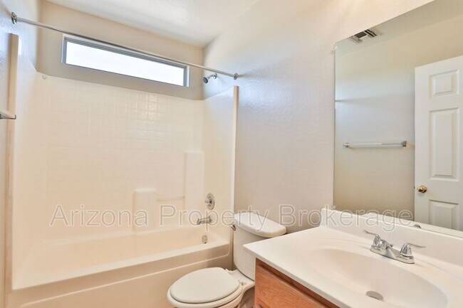 8458 W Riley Rd, Tolleson, AZ 85353 - House Rental in Tolleson, AZ ...