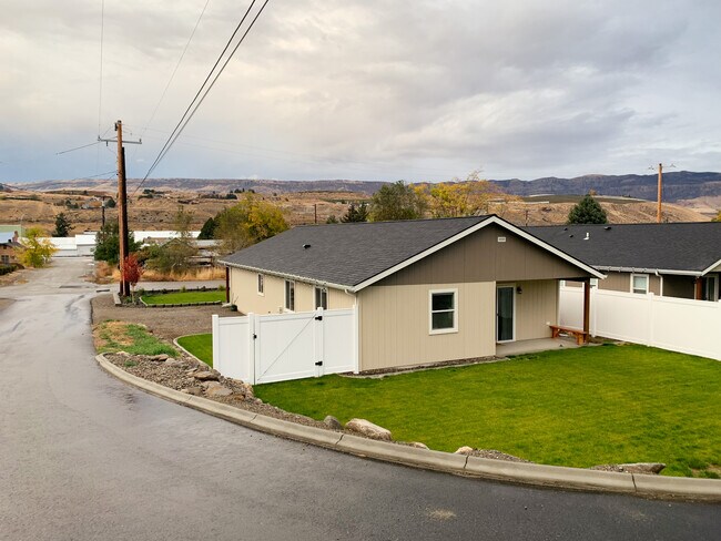 3895 Malaga Rd, Malaga, WA 98828 - House Rental in Malaga, WA ...