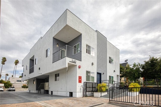 240 N Catalina St Unit 6, Los Angeles, CA 90004 - Condo for Rent in Los ...
