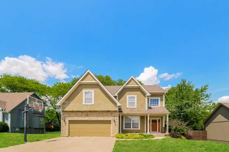 2212 SW Morris Dr, Lee's Summit, MO 64082 - House Rental in Lee's ...