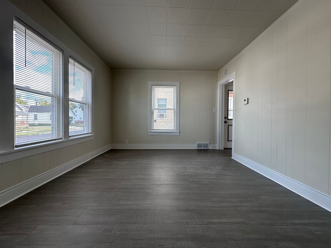 1206-1208 S 17th St Unit 1208, Manitowoc, WI 54220 - Room for Rent in ...