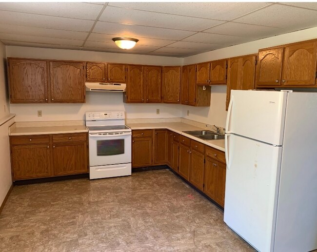 602 W 1st St, Alta, IA 51002 - Apartment for Rent in Alta, IA ...