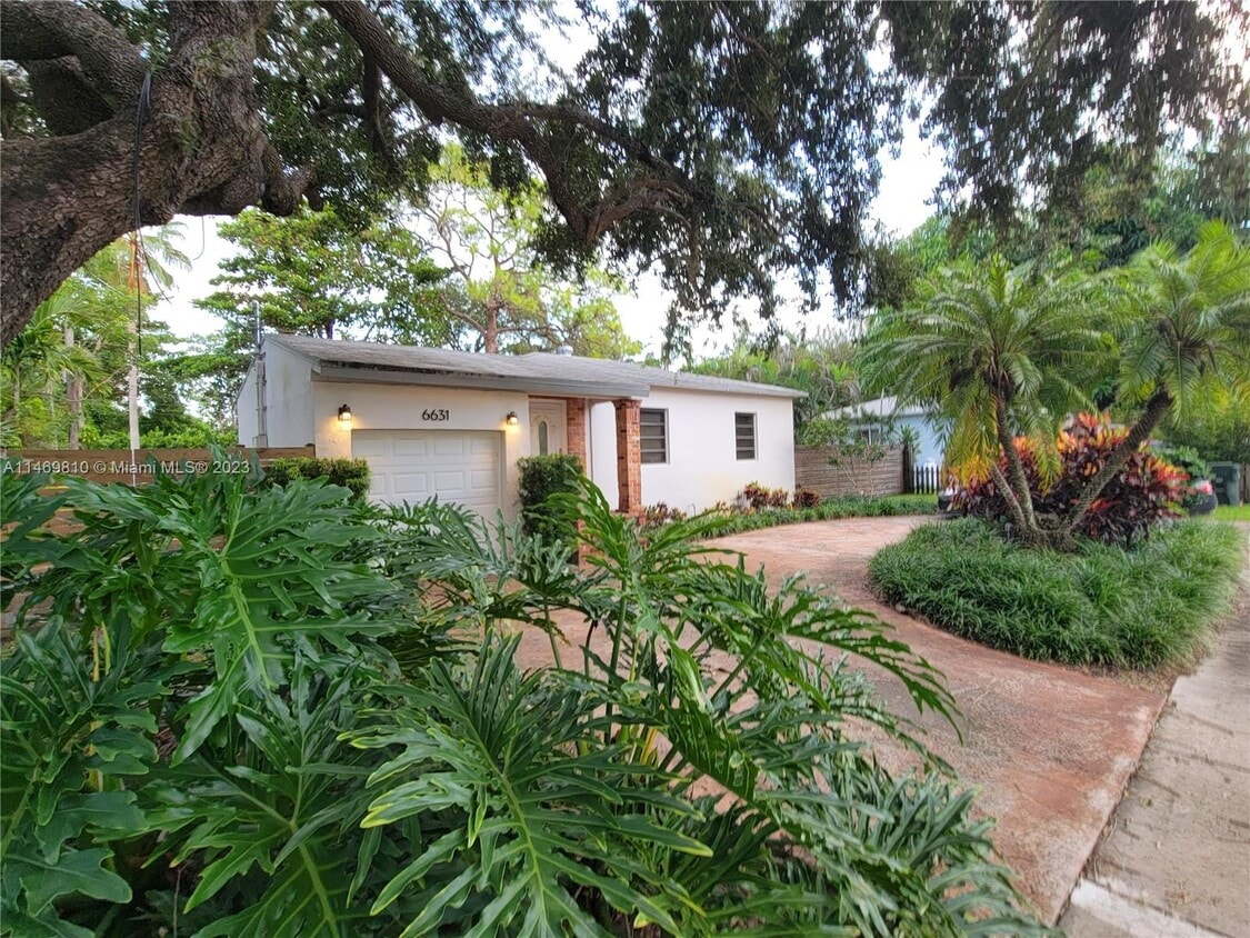 6631 SW 63rd Ct, South Miami, FL 33143 - House Rental in South Miami ...